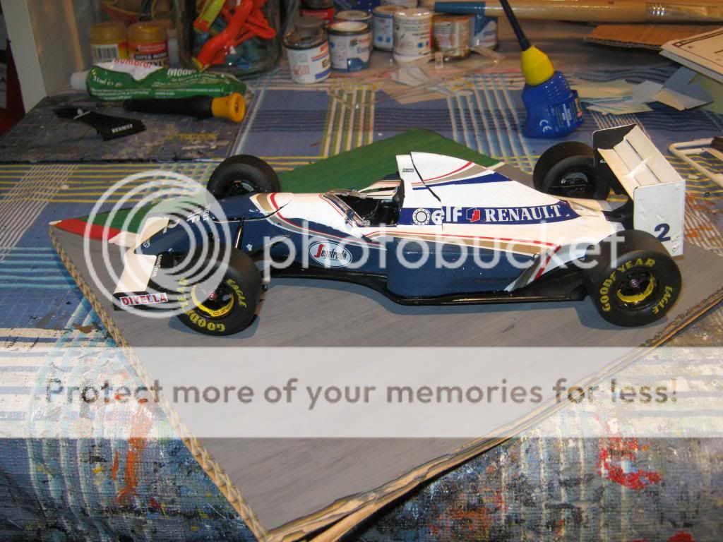 Williams FW.16 - Senna's Williams - International Scale Modeller